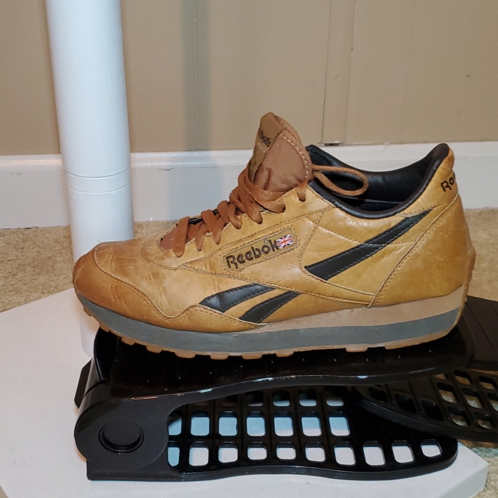 Reebok Tan & Brown Classic Leatherhead Sneakers - Gem